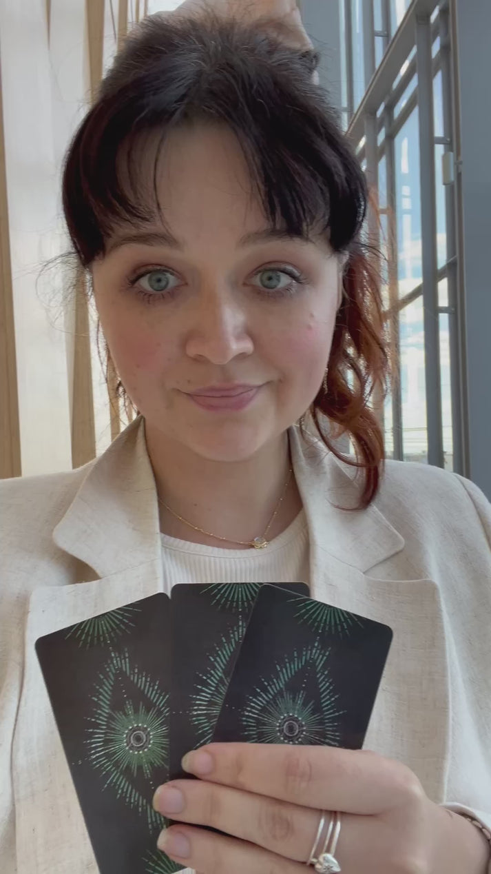 Deep Tarot Reading – Canvas & Charms